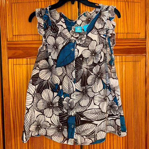 Hang Ten | Tops | Hang Ten Flutter Blouse L | Poshmark